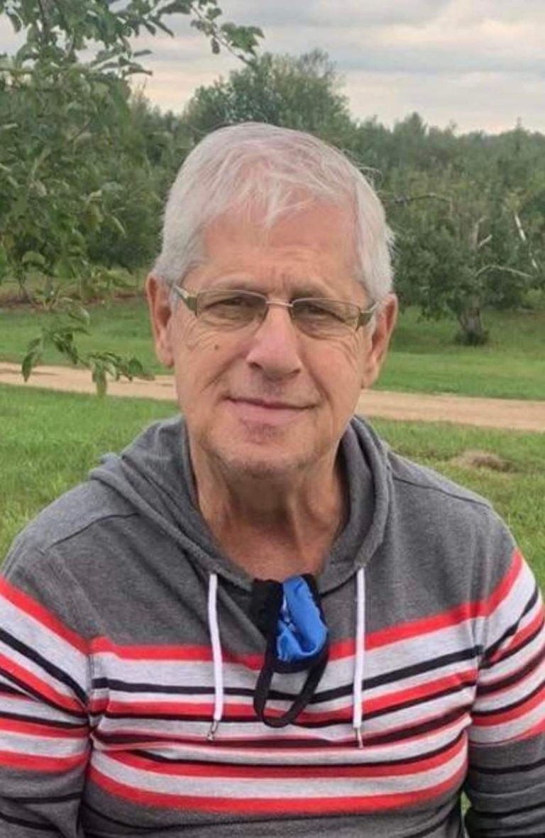 Raconter l’histoire de l’être aimé avec nécrologie Montréal